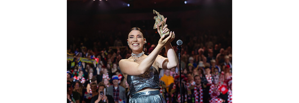Gelderse Emma Luca wint Regio Songfestival - BM